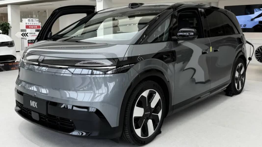 Zeekr Mix MPV arrived at dealers with 3 sliding doors and 415 hp