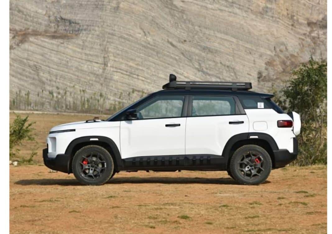 Geely Cowboy SUV opened presale starring at 13,300 USD