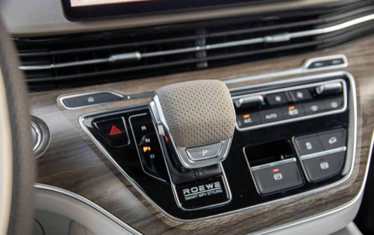 SAIC's Roewe iMAX 8 DMH MPV with 1,536 km range launched