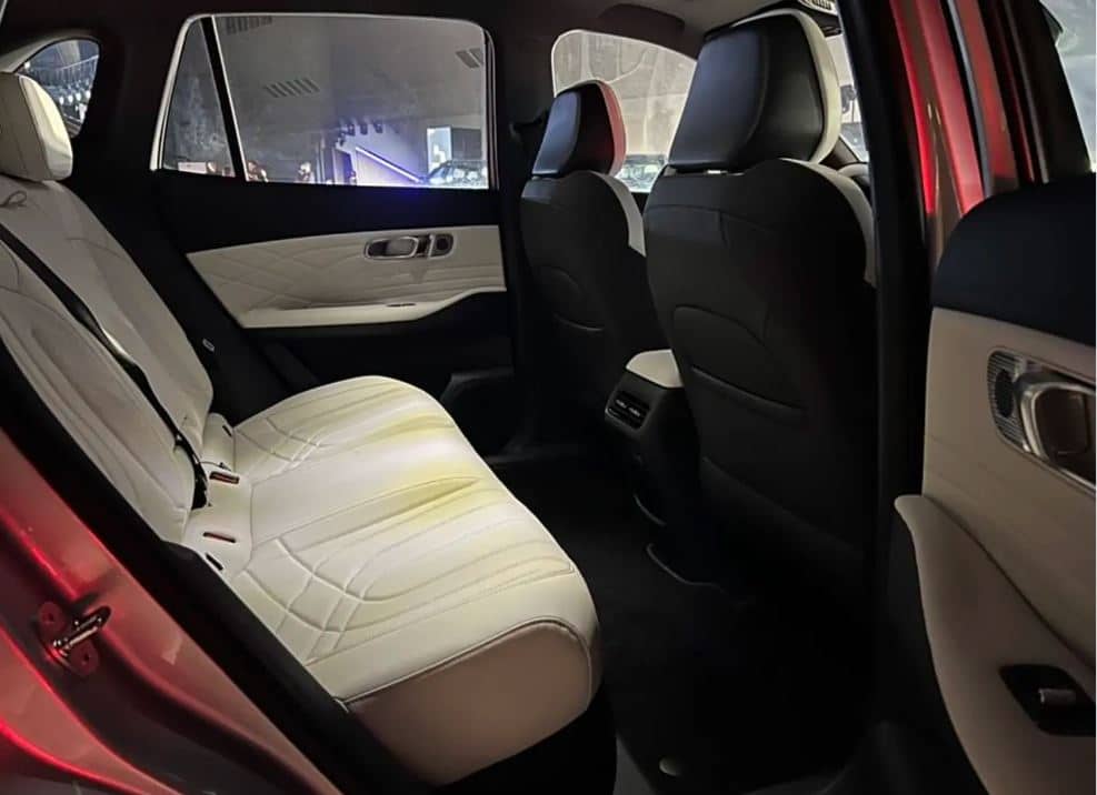 Geely Galaxy Starship 7 PHEV debuts with 1,430 km comprehensive range