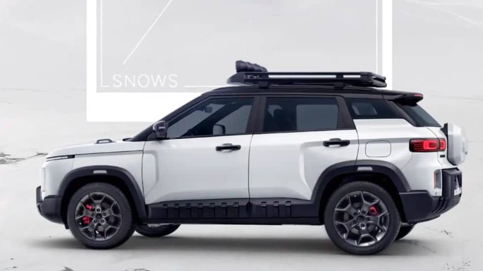 Geely Cowboy off-road SUV rolled off production line in China