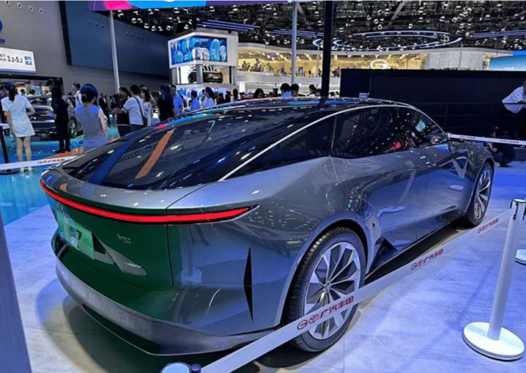 All-electric Toyota bZ7 concept debuts in China, likely equipped with ...