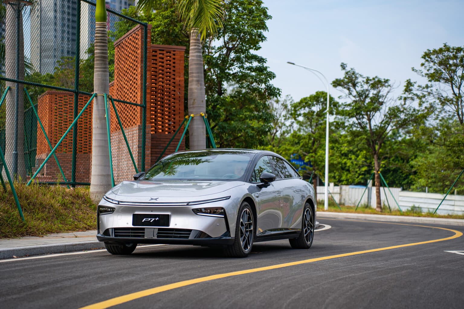 Xpeng P7+ launches in China with 725 km range for 26,100 USD