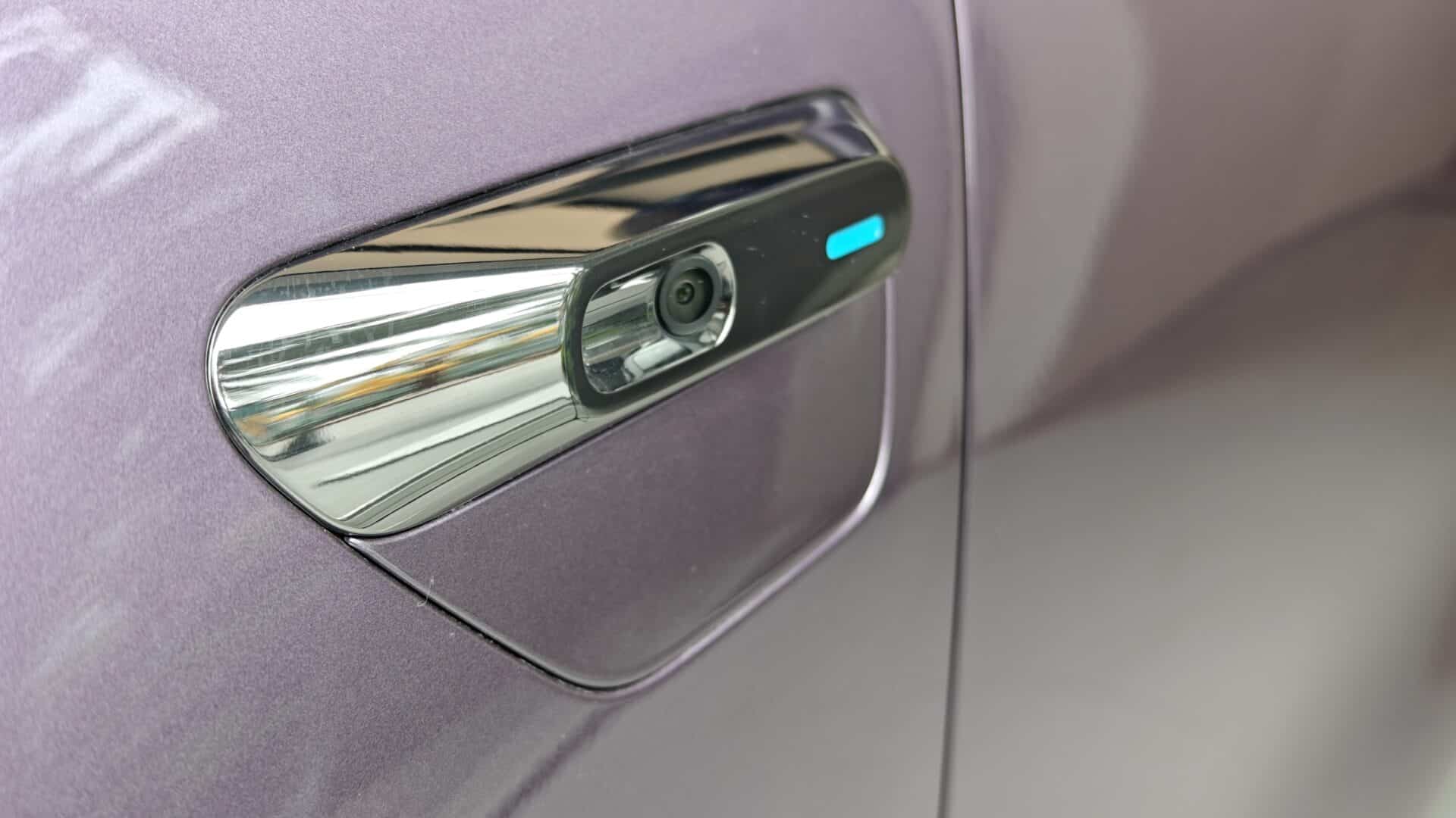 Sunday China Drive | Luxeed R7: fusions speed, luxury, with Huawei ...