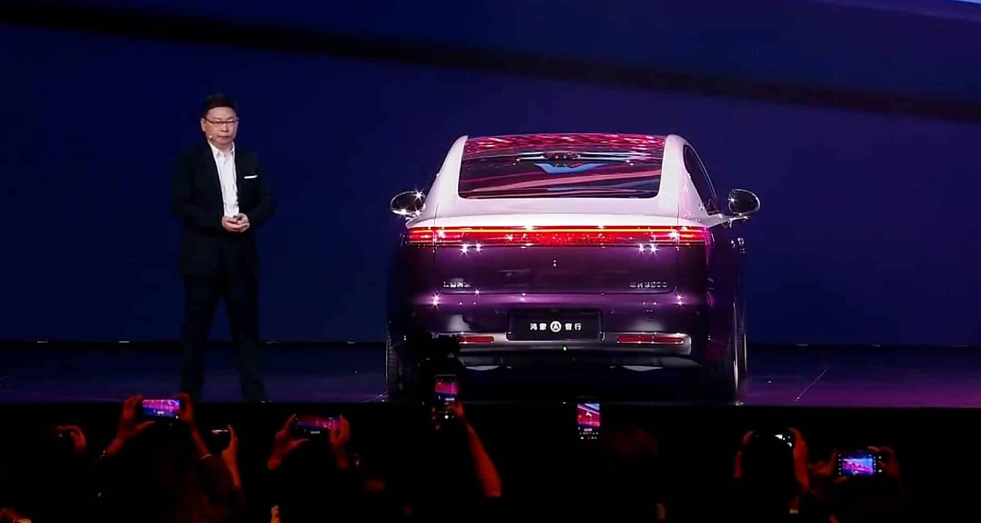 Huawei's Maextro S800 will have L3 self-driving, pre-sales prices from $140,000