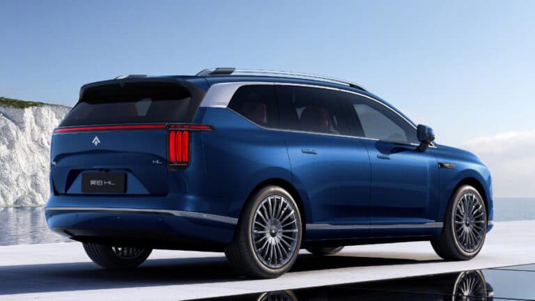 GAC Hyptec HL revealed in official images before the premiere