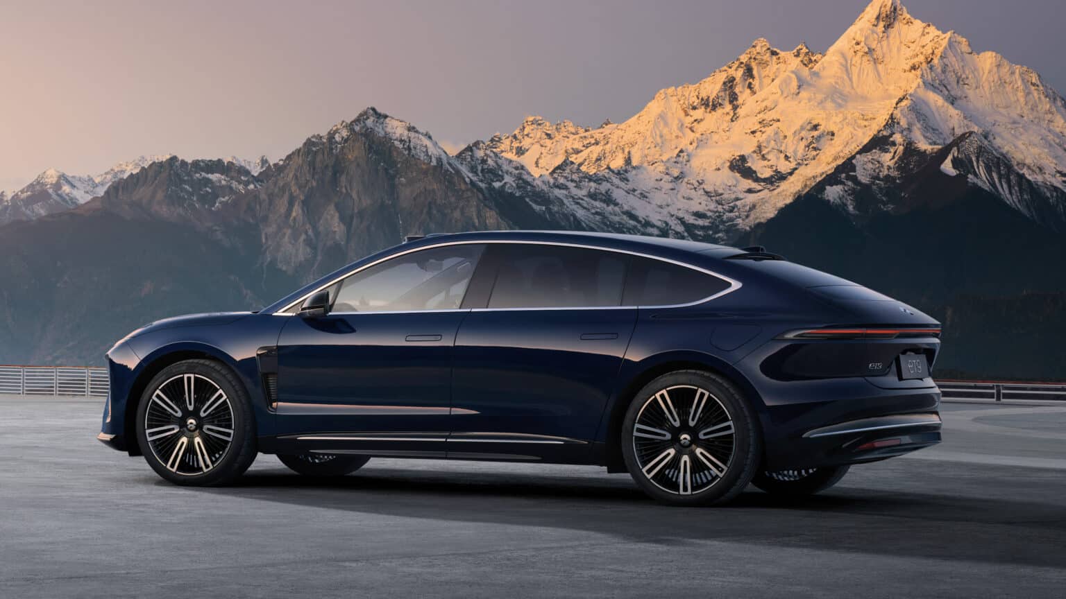 Nio ET9 launches with prices starting at 90,450 USD with BaaS