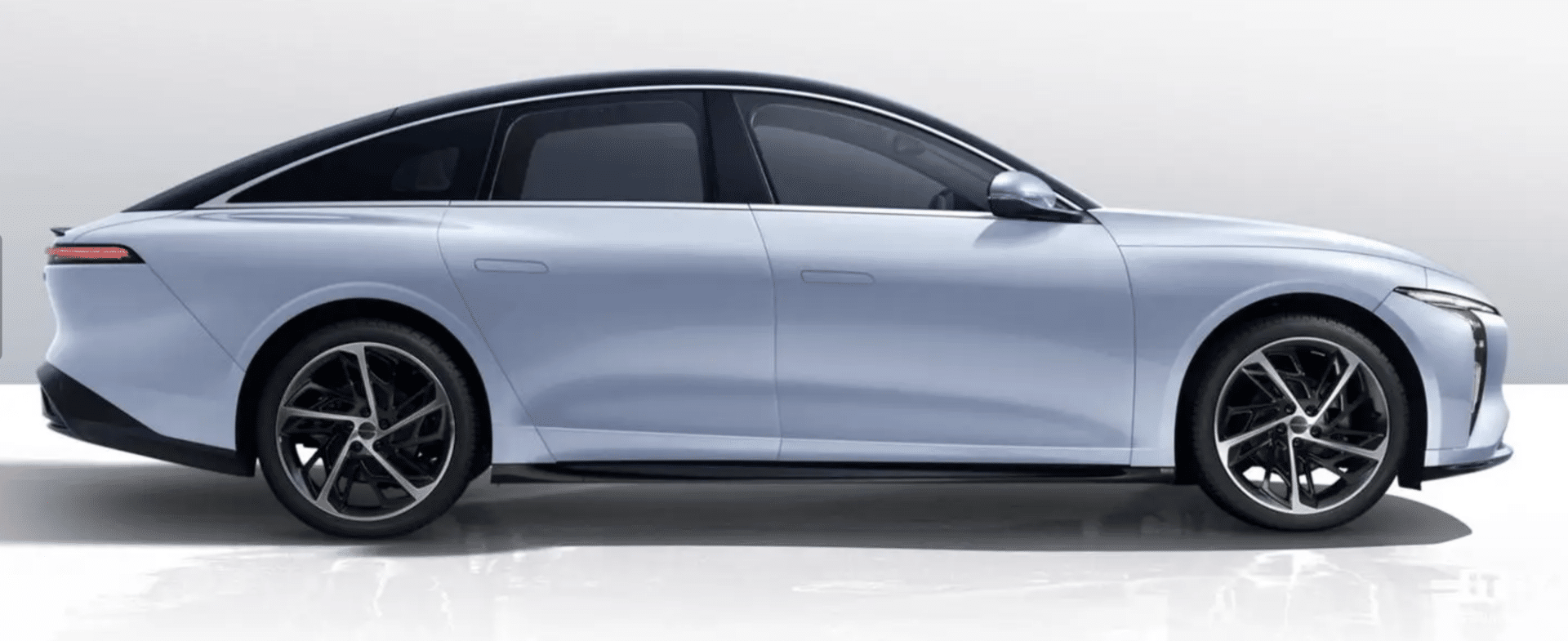 Dongfeng launches 650 km all Forthing Xinghai S7 Supreme