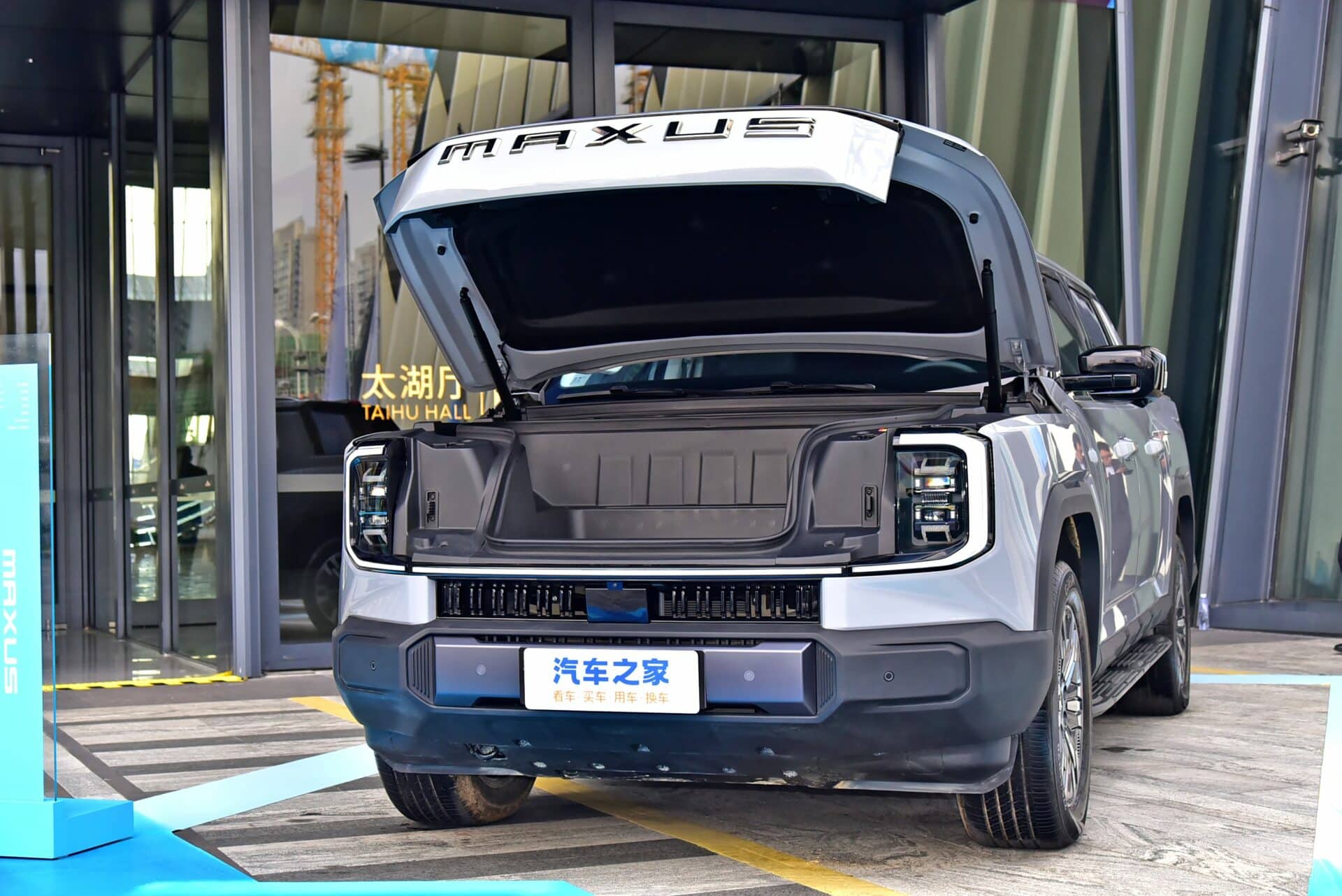 Maxus Interstellar X pickup launches in both diesel and EV form - MG badged version spied