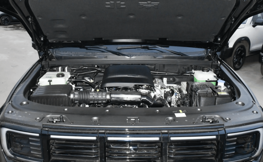 BAIC BJ40e off-road EREV opens pre-sale at 30,900 USD in China