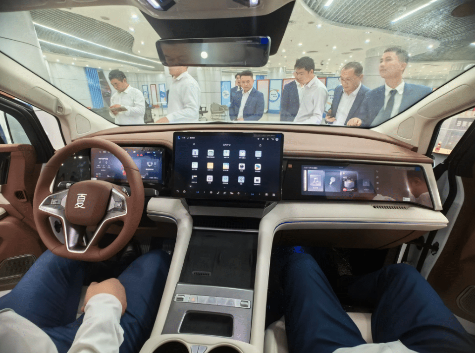 BYD Xia PHEV may launch on January 8, Chinese social media says