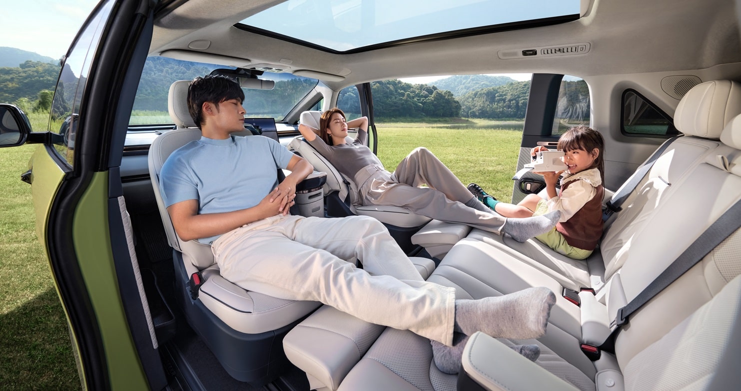 Zeekr to start deliveries of customized Zeekr Mix to Waymo for robotaxi ...