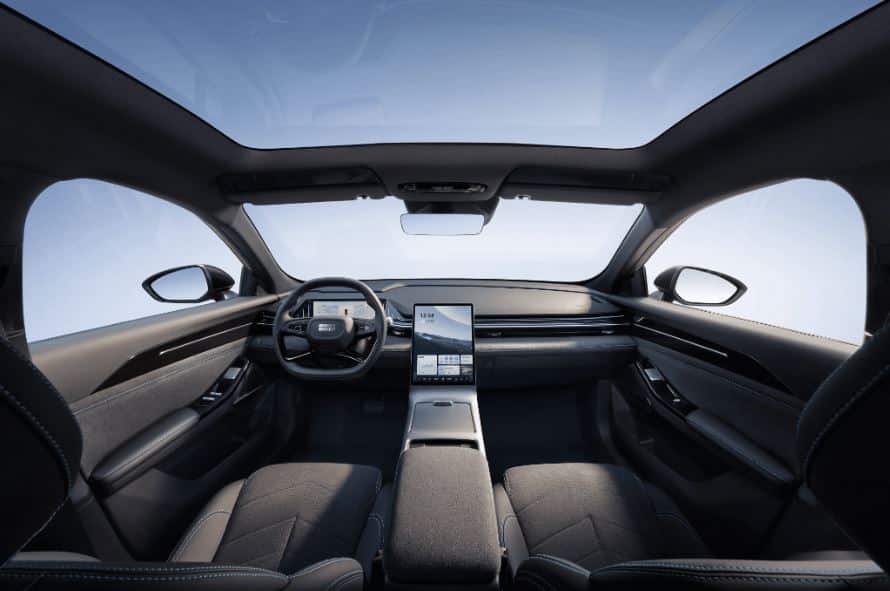 Geely Galaxy L6 EM-i PHEV sedan official images unveiled