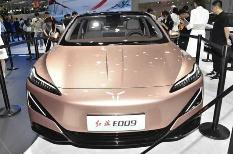 Hongqi Tiangong 05 all-electric sedan with 750 km range official images unveiled