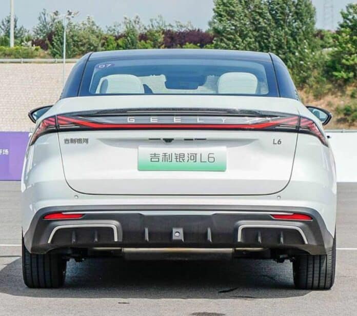 Geely Galaxy L6 EM-i PHEV sedan official images unveiled