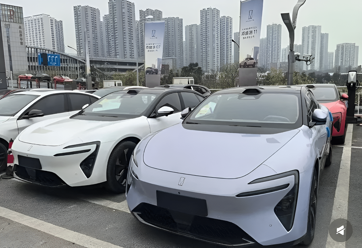 Avatr 06 spotted in China, set for 2025 Q2 launch
