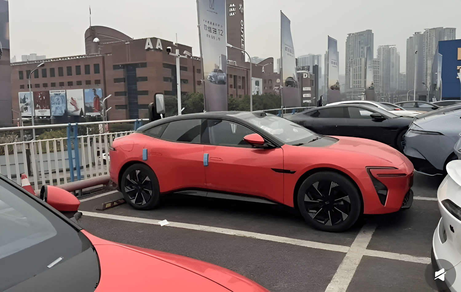 Avatr 06 spotted in China, set for 2025 Q2 launch