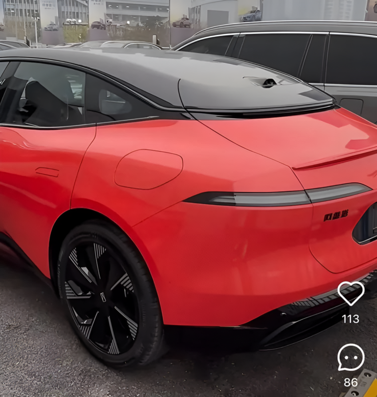 Avatr 06 spotted in China, set for 2025 Q2 launch