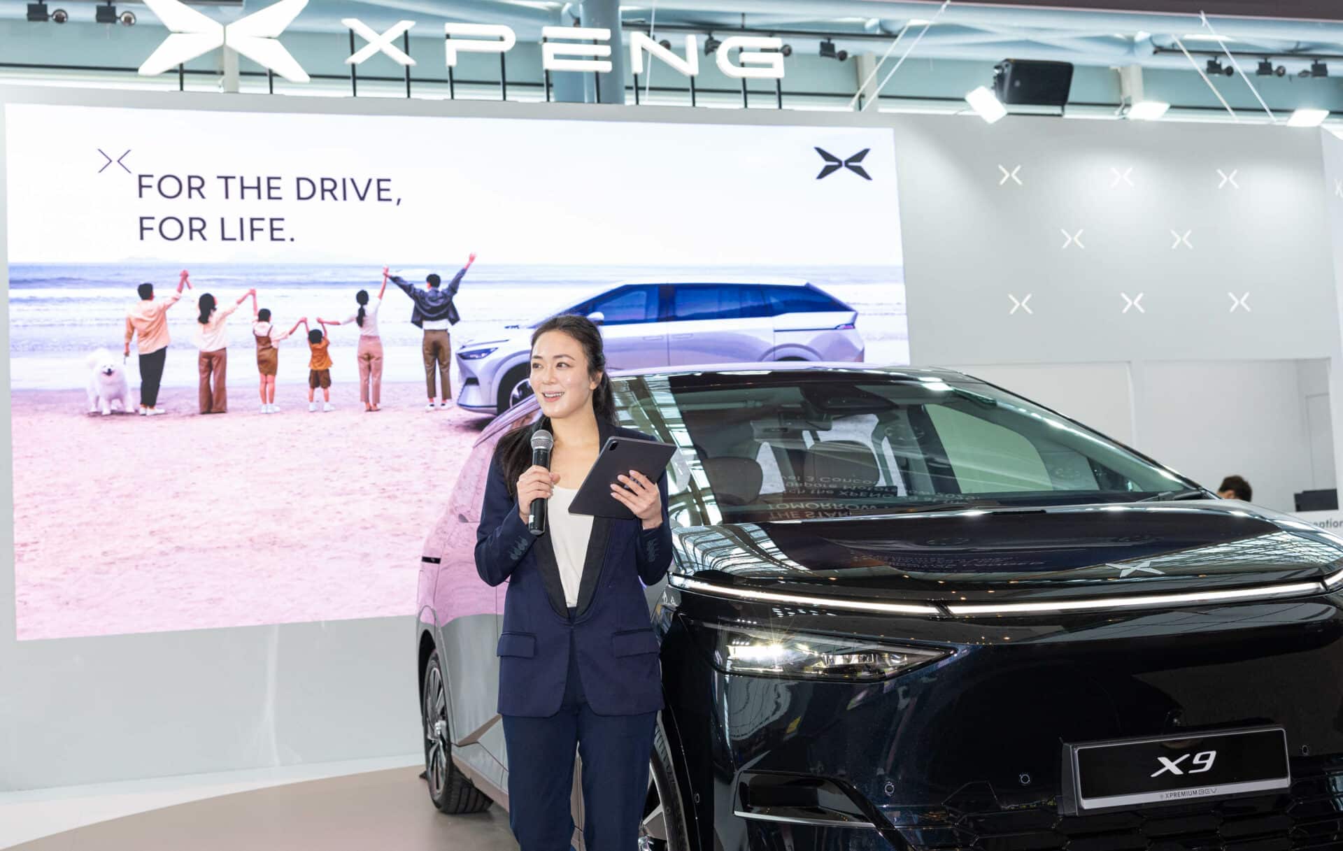 RHD Xpeng X9 debuts at Singapore Motorshow, sales open this month
