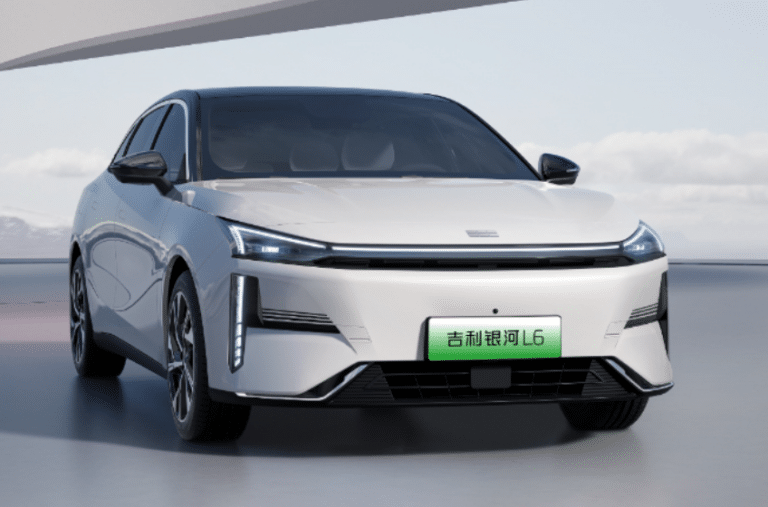 Geely Galaxy L6 EM-i PHEV sedan official images unveiled