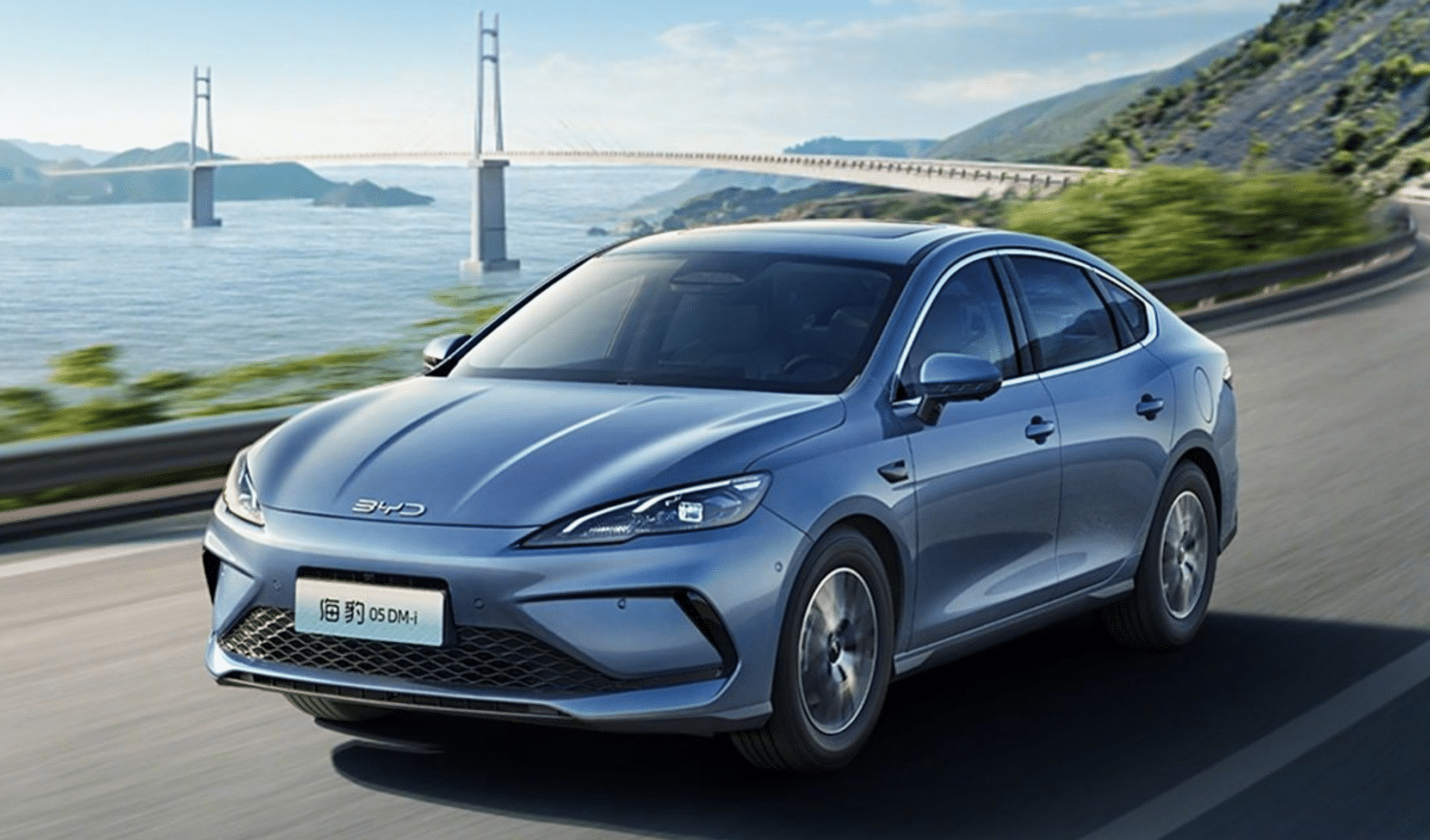 BYD Seal 05 DM-i: compact hybrid sedan pre-sales starts at 12,250 USD ...