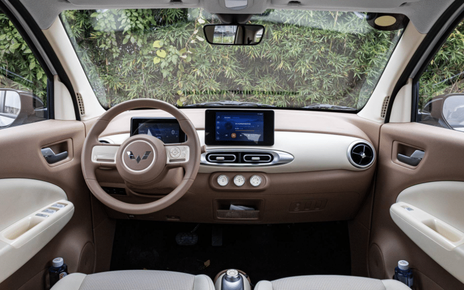 Five-door Wuling Hongguang Mini EV launched starting at 6,200 USD