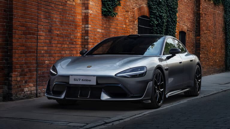 Xiaomi SU7 Ultra got into the first public road accident in China