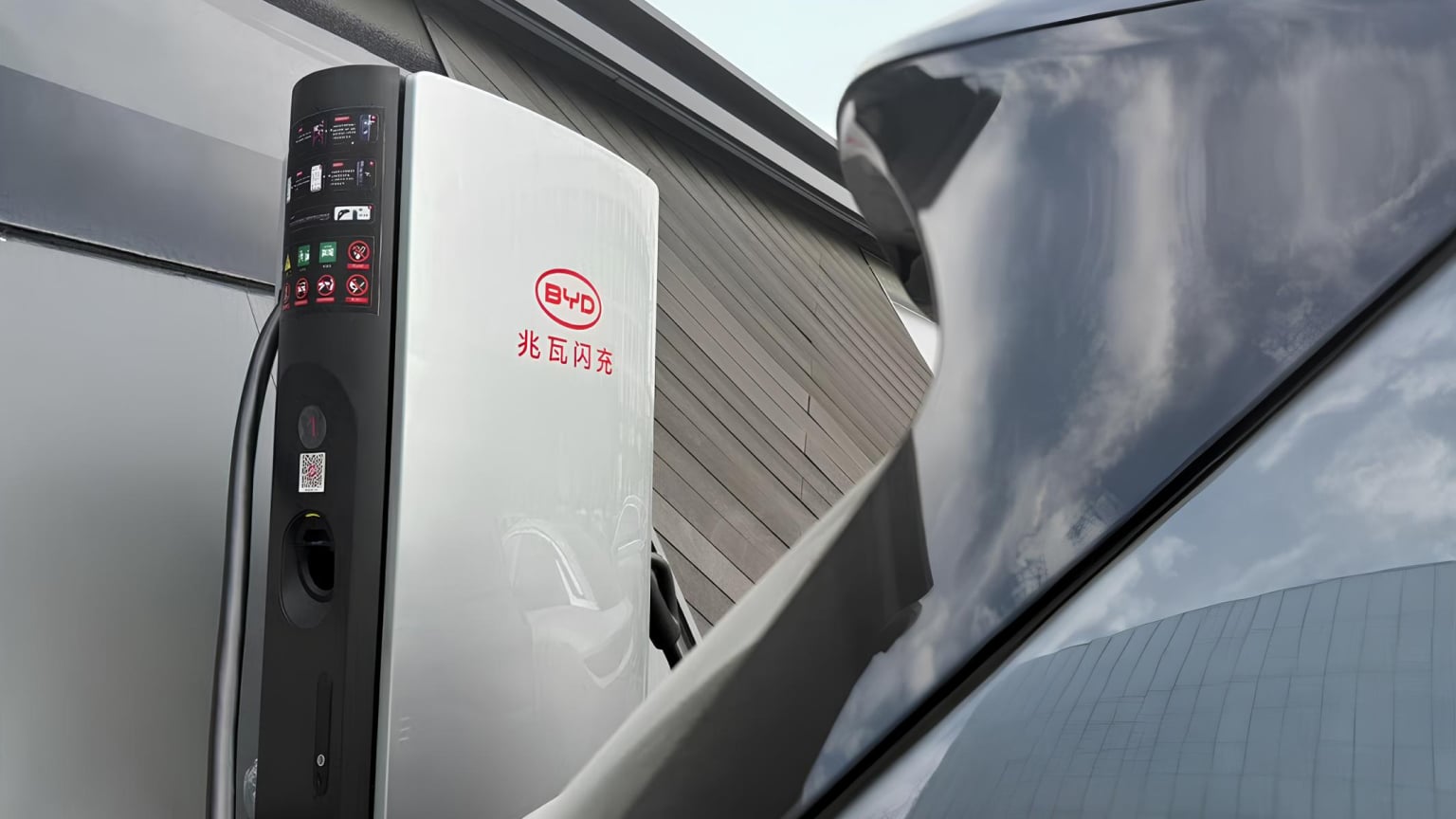 BYD released 10C megawatt charging stations in China