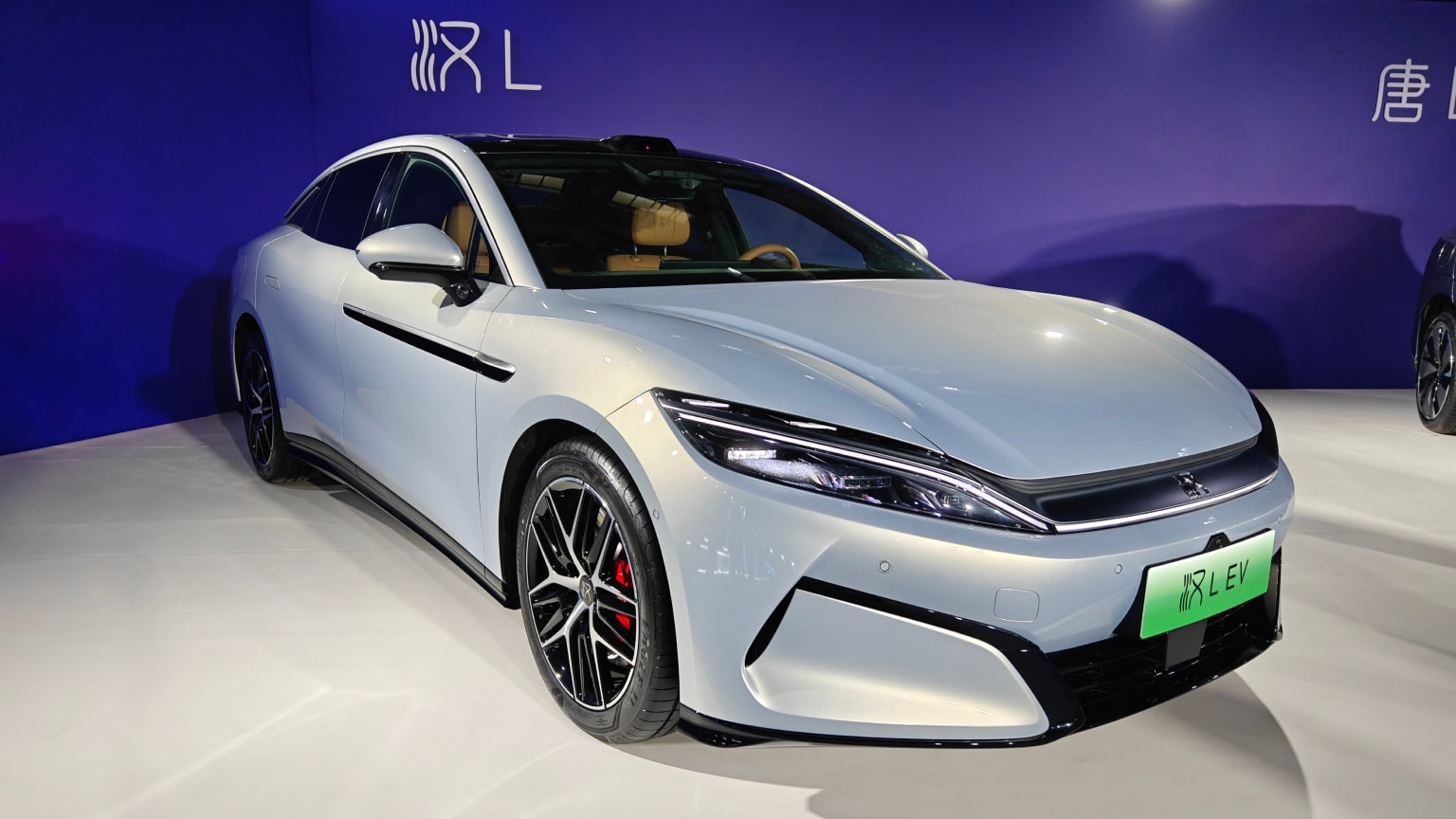 BYD Han L EV and Tang L EV 1086 hp started presales in China for 37,300 USD