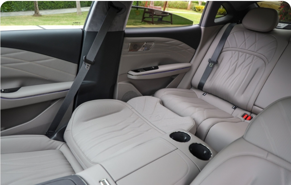 Geely Galaxy Starshine 8 PHEV sedan with G-Pilot opens pre-sale ...