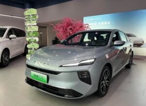 SAIC Roewe D6 sets new Guinness power consumption record for EV in China