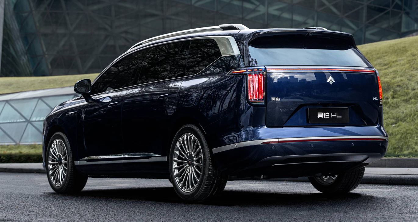 GAC Hyptec HL EREV with CATL Freevoy battery, 1,200 km range, and DeepSeek model launched in China