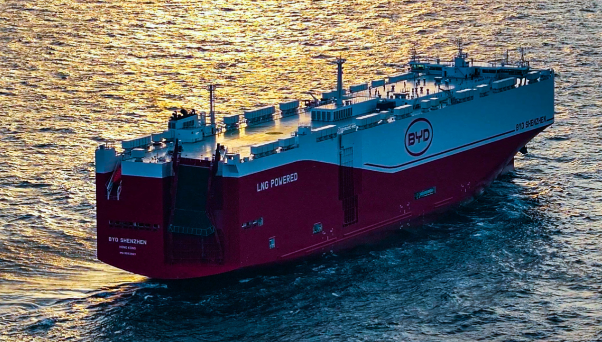 BYD Shenzhen, world's largest car carrier, sailed off to Brazil ...