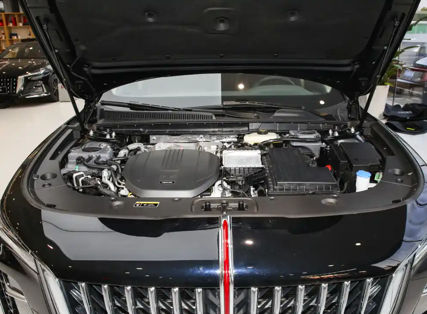 Hongqi H5 PHEV with 1,600 km range pre-sale starts at 25,300 USD