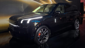 Lynk & Co 900 flagship SUV launched in China for 39,780 USD