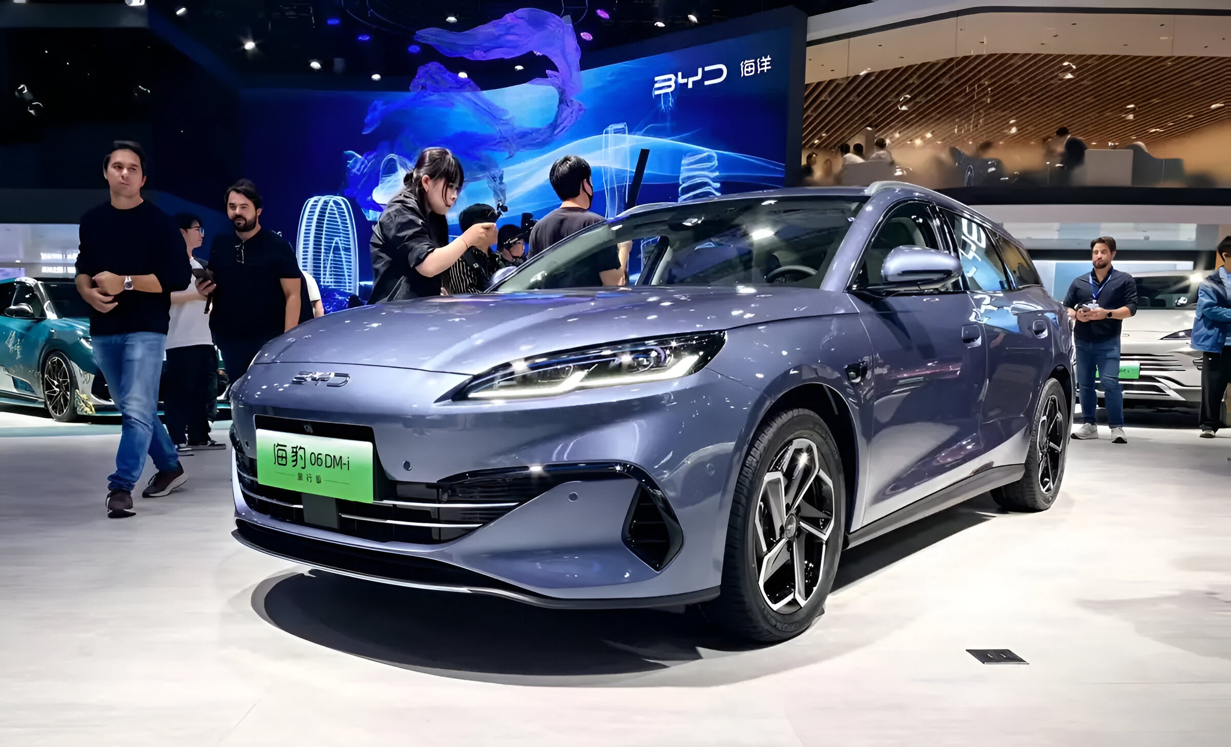 BYD unveils expanded 06 series lineup in Shanghai: from wagon to ...