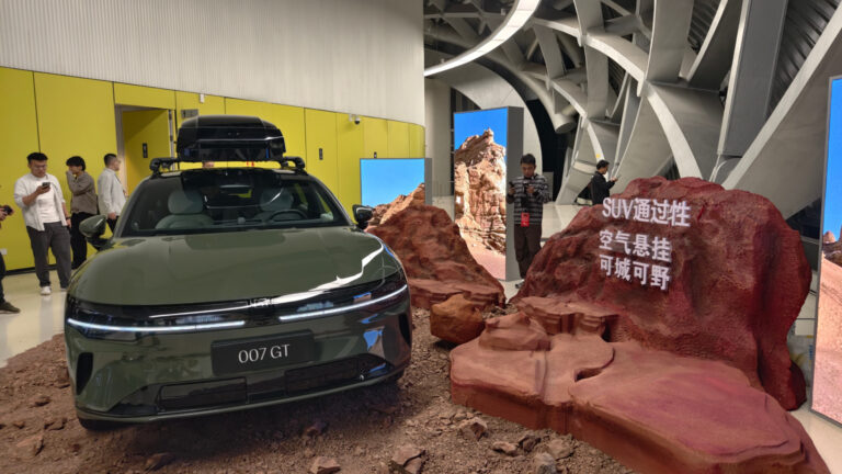 Zeekr 007 GT station wagon launched in China at 27,200 USD