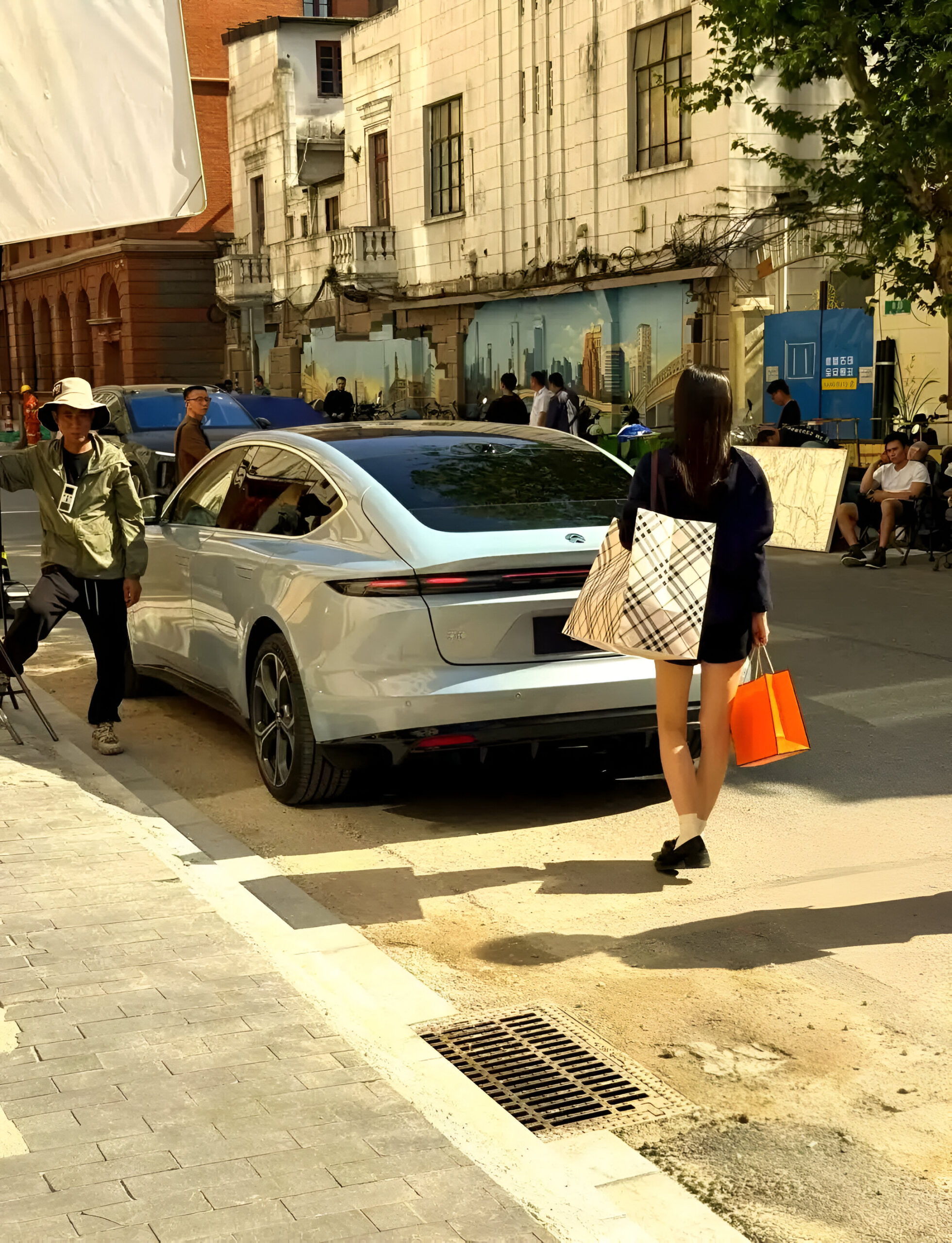 Nio ET5 2025 spied: brings in-house 5nm chip with AI