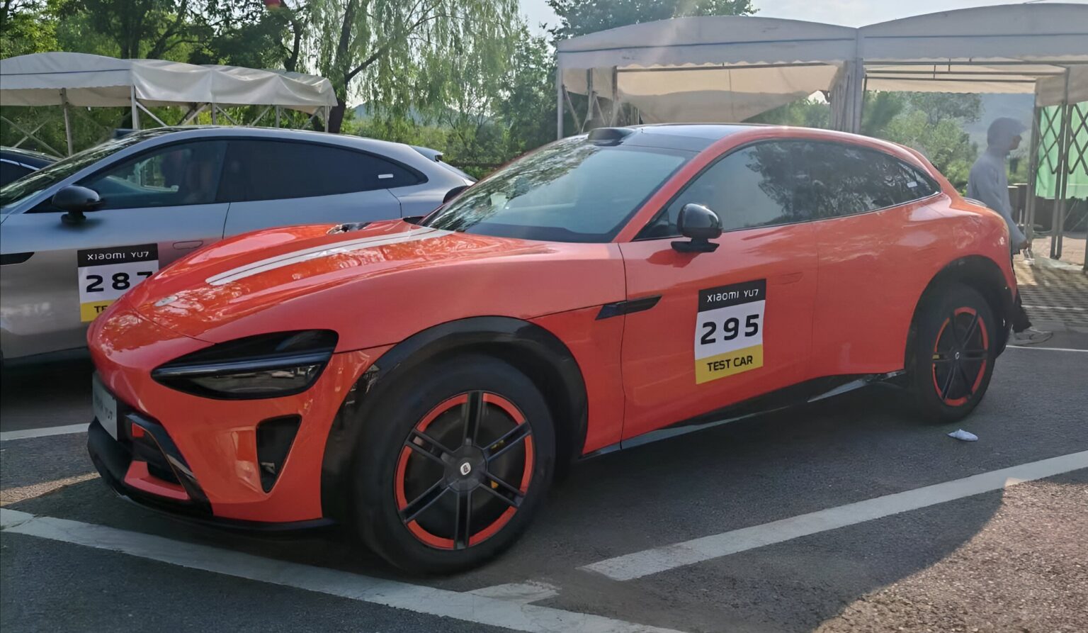 Xiaomi YU7 in lava orange spotted, challenges Model Y with 835km range
