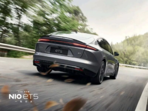 Nio launches updated ET5/ ET5 Touring with 1,055 km range, starting at 41,100 USD