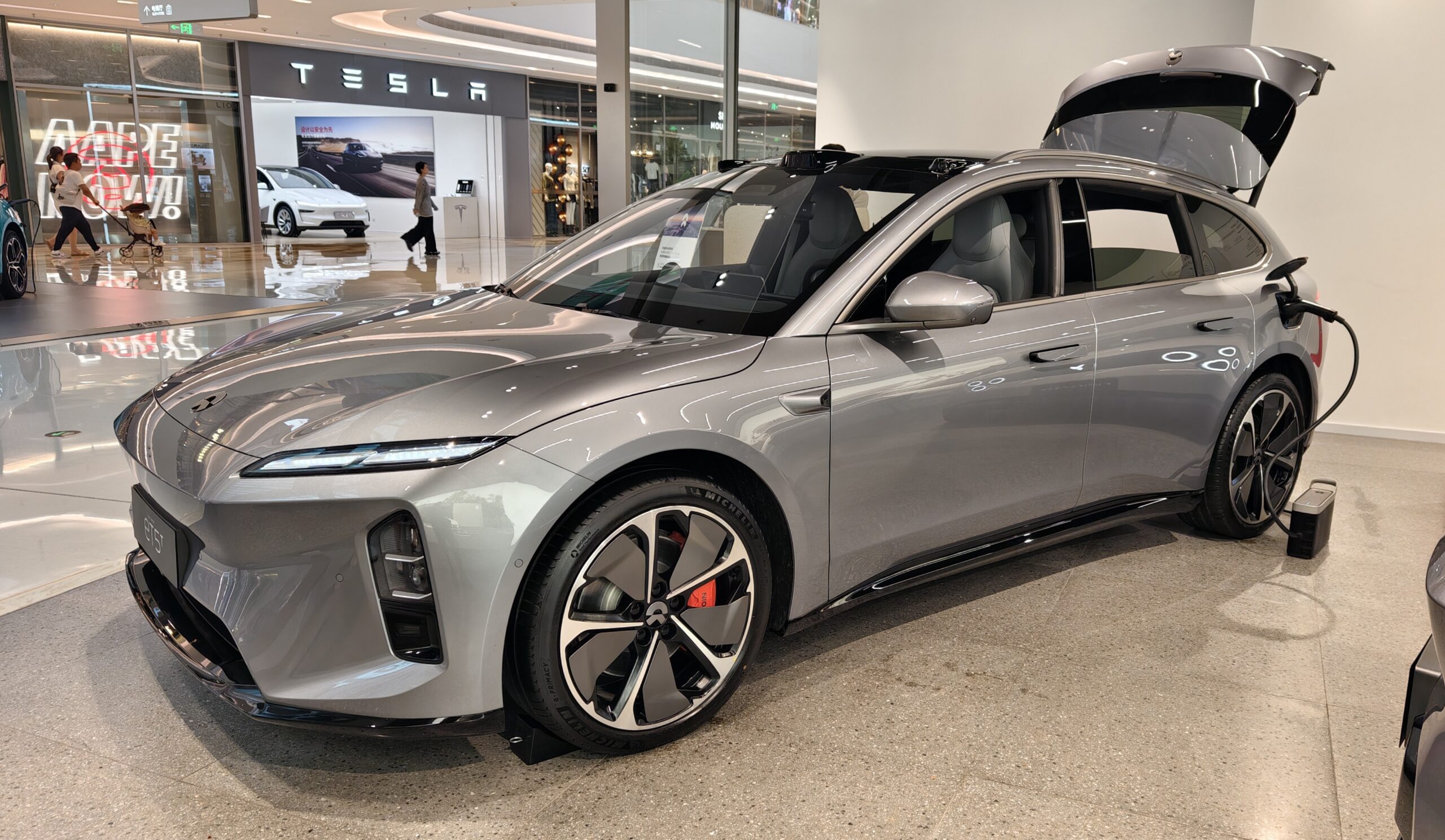 Sunday China Drive | Nio ET5 Touring 2025: subtle facelift hides 500 upgrades