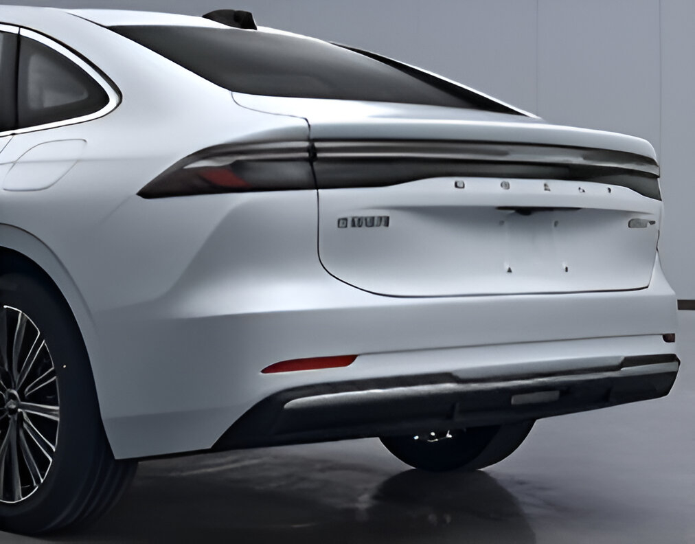 Geely Galaxy A7 EM-i PHEV official images: over 2,100 km total range