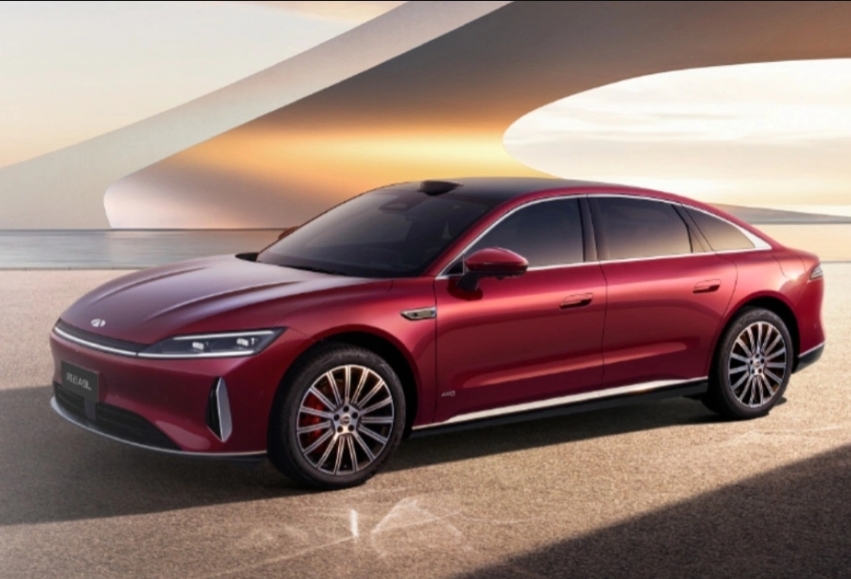 Chery Fulwin A9L PHEV with 2,000km range presale opens at 22,300 USD