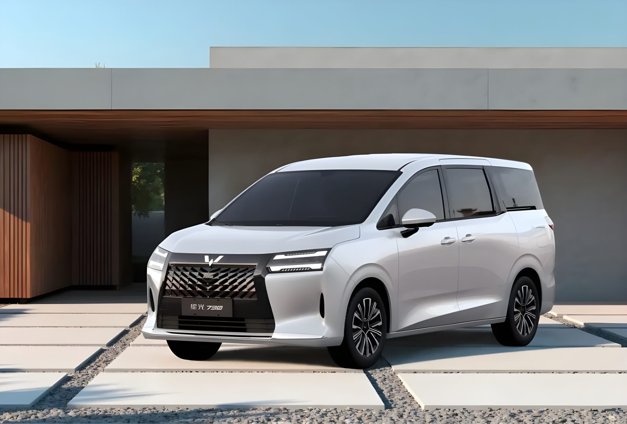 SGMW's Wuling Xingguang 730 MPV will be available in BEV, ICE, and PHEV variants