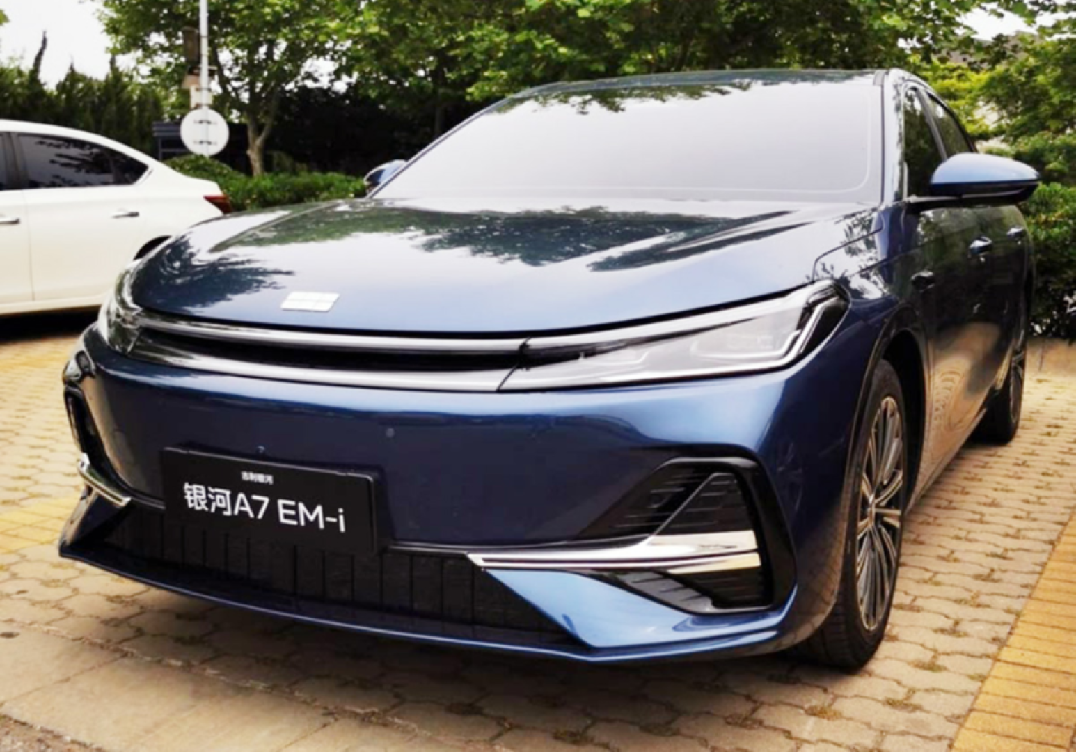 Geely Galaxy A7 EM-i to debut June 19 with new Leishen EM-i Hybrid system and 2,100 km range