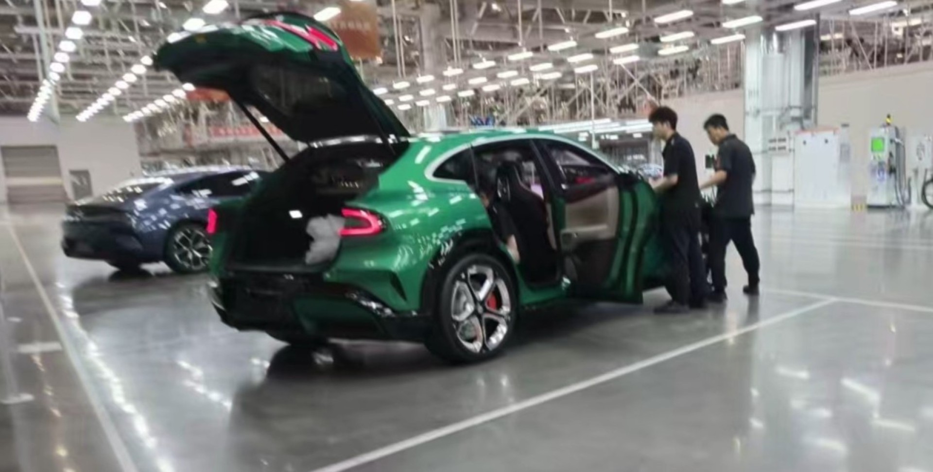 Xiaomi YU7 gears up for launch next week with thousands of units ready ...