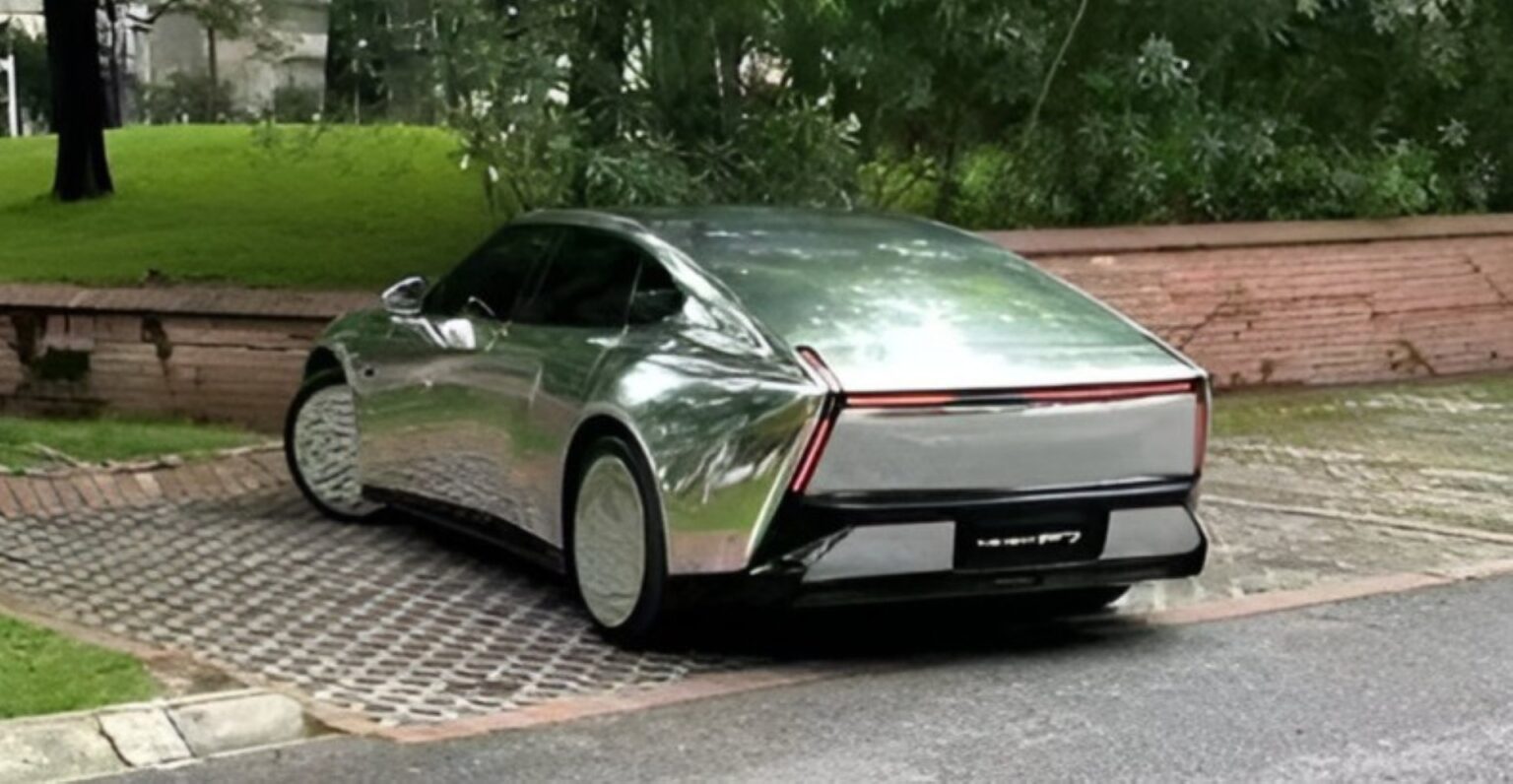 New Xpeng P7 interior leaked, up to 820 km range