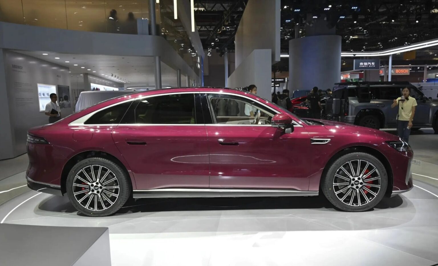 Chery Fulwin A9L prepares for global launch with 2,000 km range; China presales start June 25