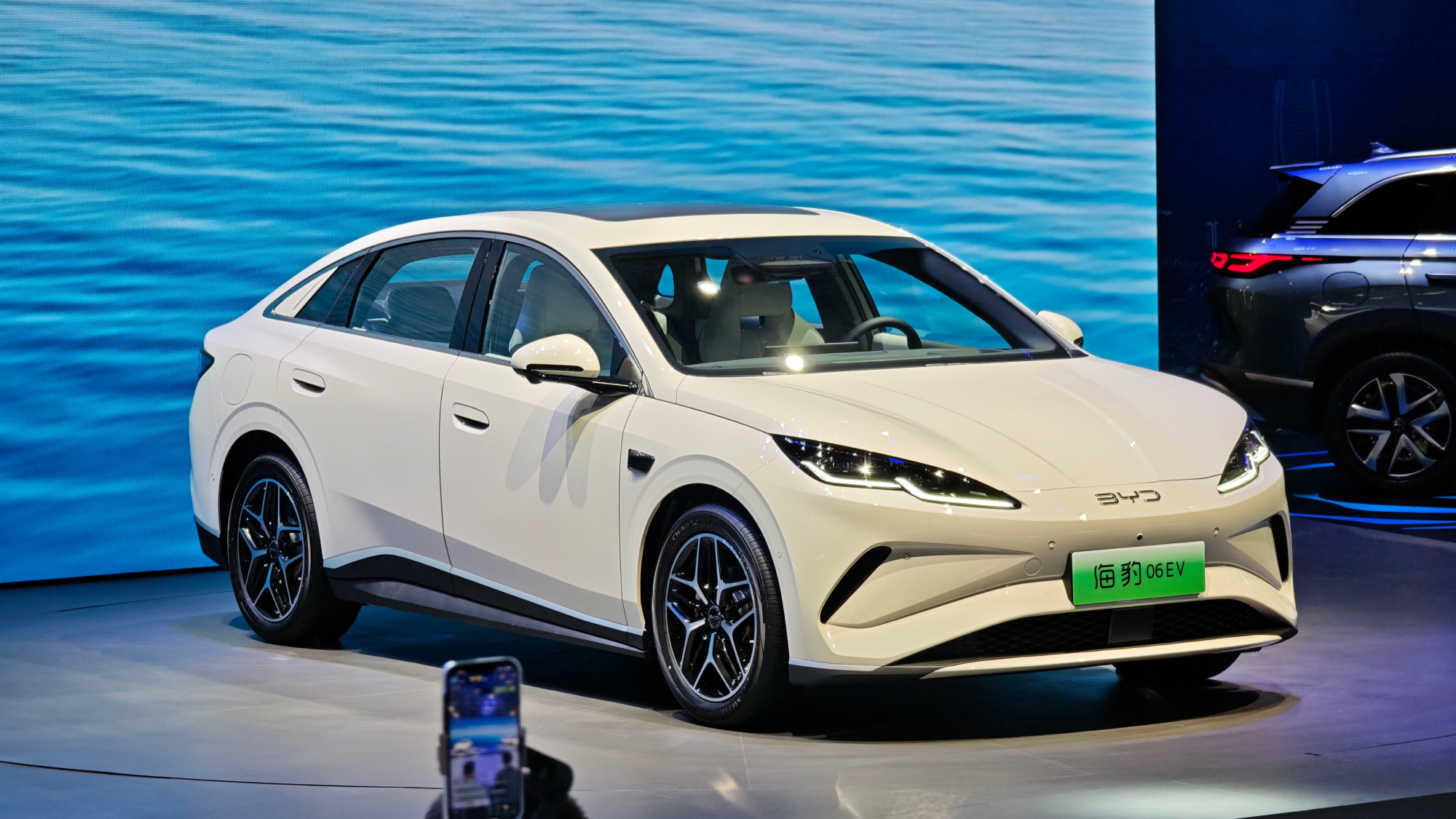 BYD Seal 06 EV electric sedan launched in China for 15,270 USD