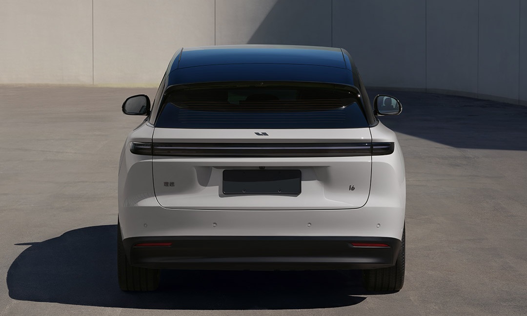 All-eletric Li Auto i6 revelaed without camo for the first time, packs 536 HP